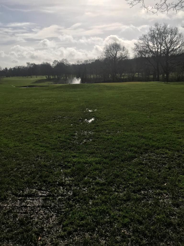 Main greens on with important 'no play zones' and 'drop zones' - Hagley ...